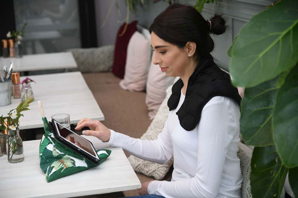 Shrug Heat Bag | Neck Pain Relief | The Cosy Lab – thecosylab
